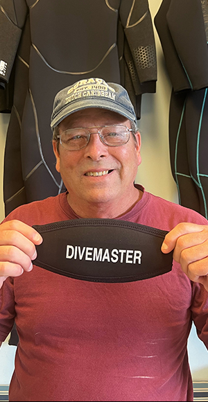 Dolphin Dive Center > About DDC & Our Staff